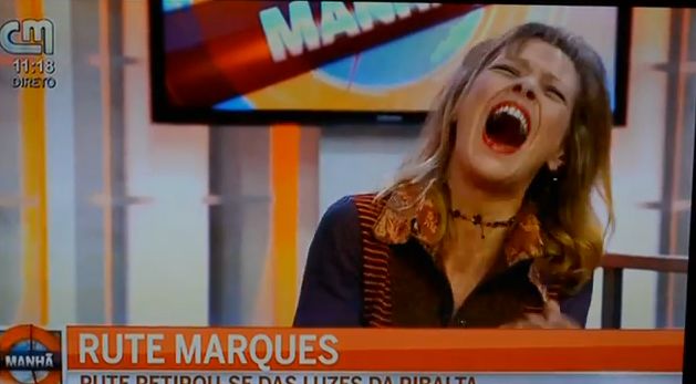Rute Marques cai em directo na televisão (Vídeo)